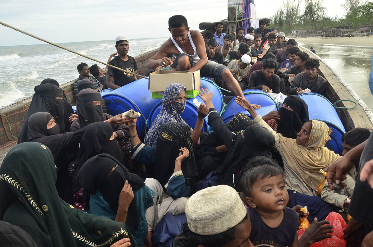 Over 100 Rohingya refugees fleeing persecution in Myanmar arrive in ...