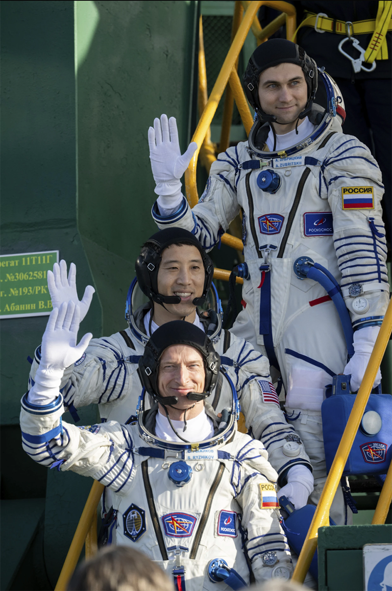 NASA astronaut Jonny Kim arrives at ISS for 8-month mission