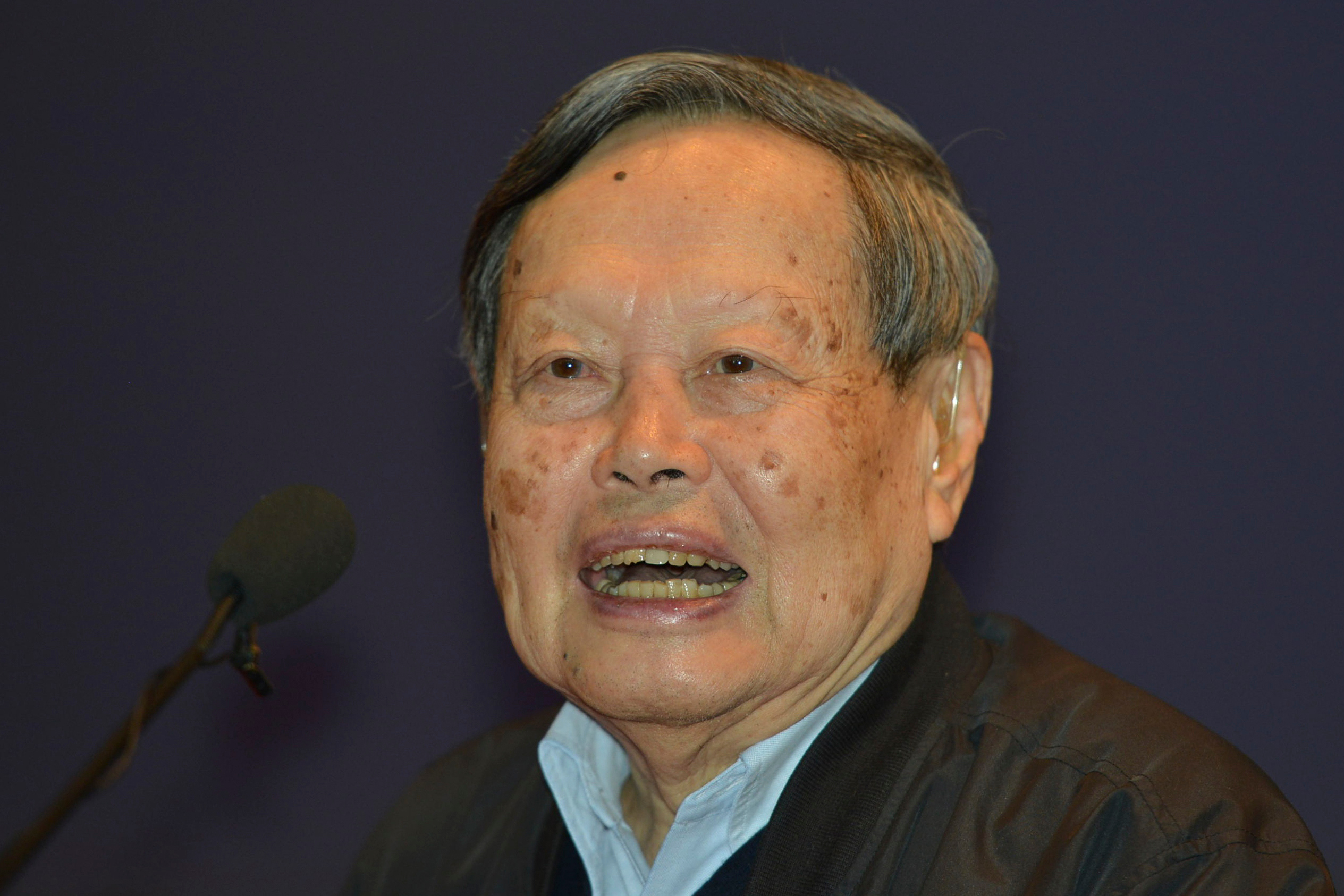 Chinese Nobel Prize-winning physicist Chen Ning Yang dies at 103