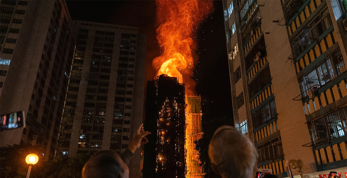13 people killed in fire engulfing Hong Kong high-rise residential ...