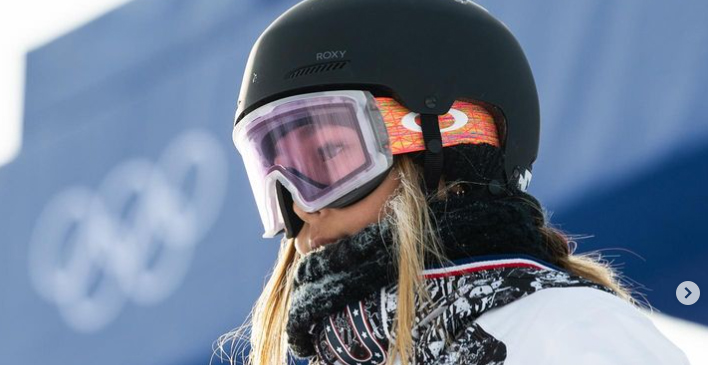 2-time Olympic champion Chloe Kim injures shoulder, ‘trying to stay ...